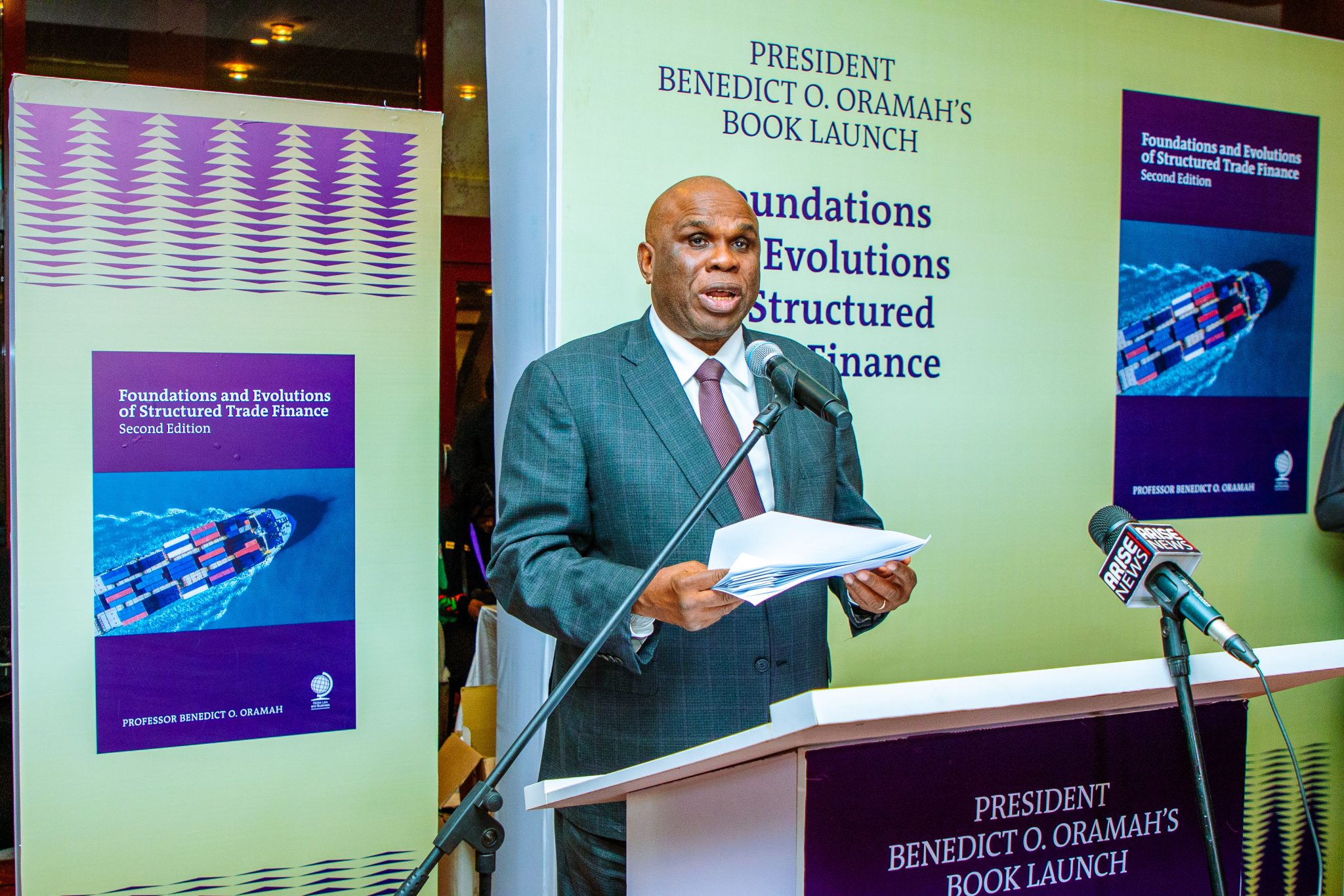 Le Président d’Afreximbank lance une nouvelle édition du livre sur le ...